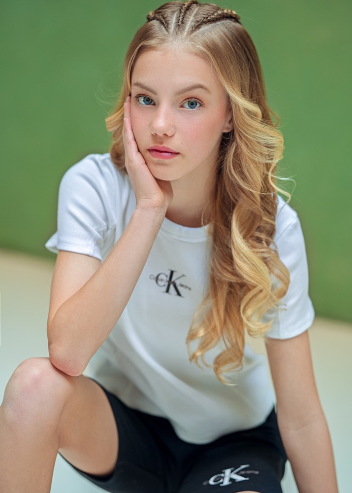 Fenna D | Network Model Agency